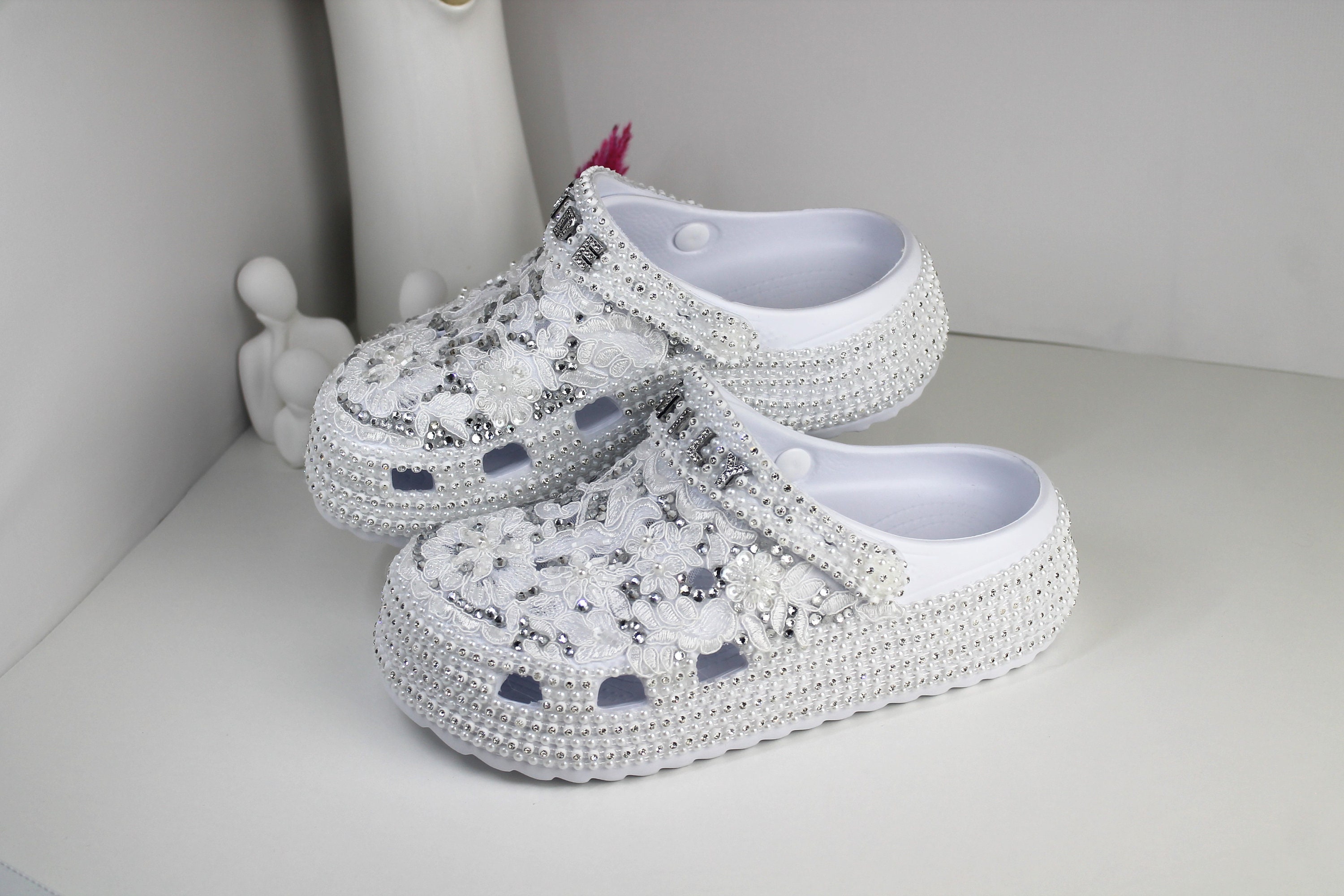 Personalized Bridal Slippers Lace and Crystal Stones - Etsy