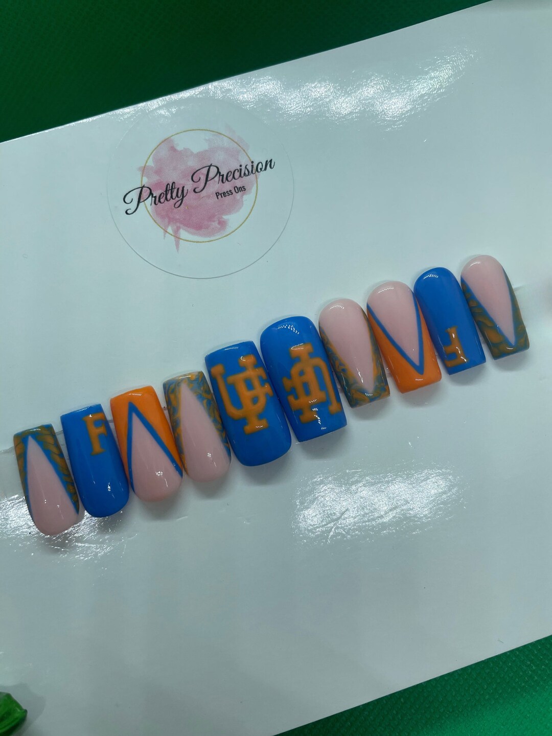 College Football Themed Press Ons | Florida Gator Press on Nails - Etsy