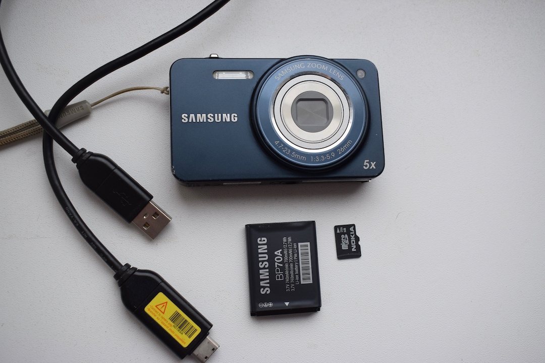 Camera Samsung ST90 / Vintage 2000s Digital Camera / Samsung Digital ...