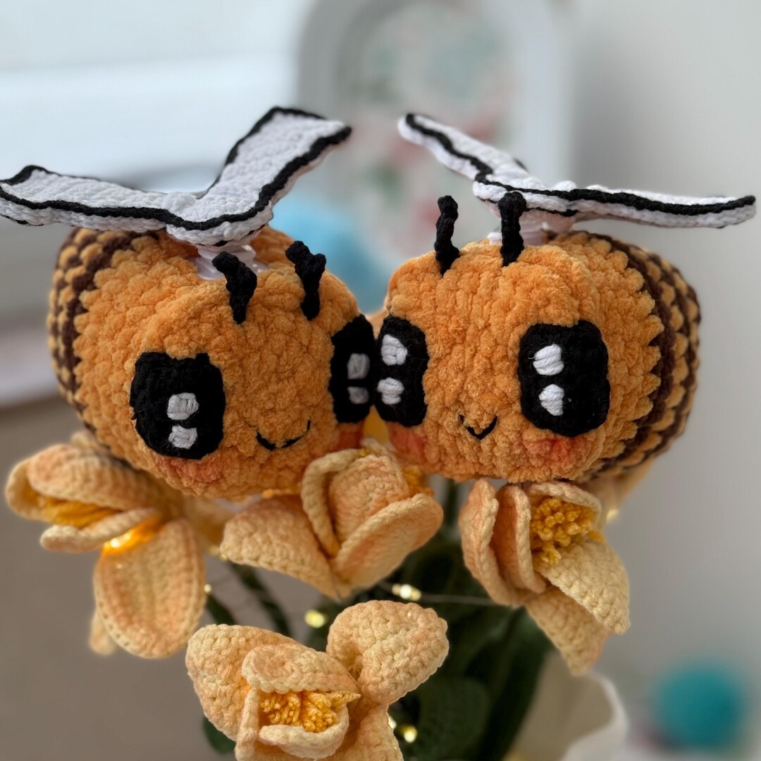 Minecraft Bee Crochet Pattern. Crochet Bee. Pattern PDF in English - Etsy