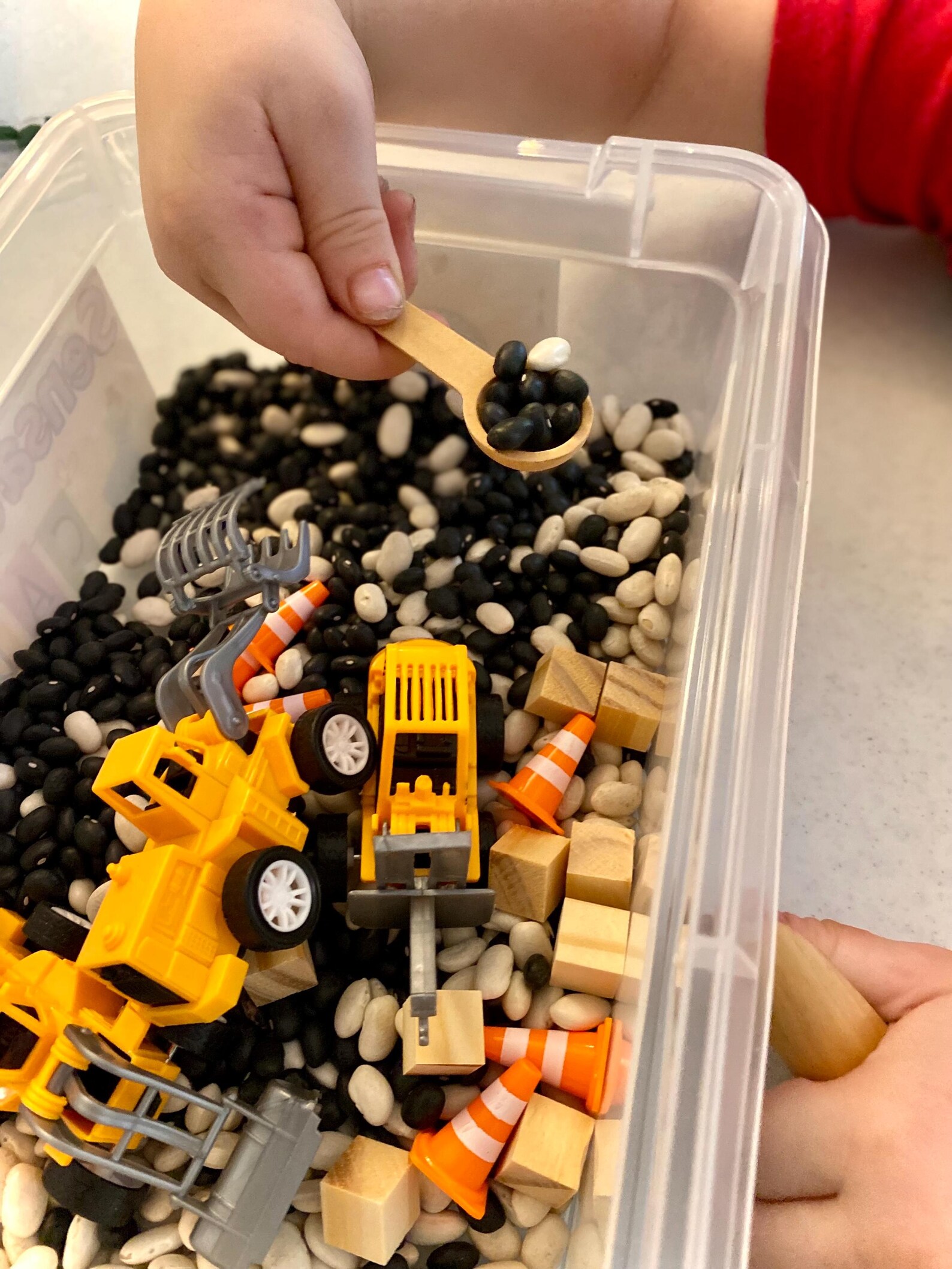 Portable Sensory Bin: Construction, Sensation Station, Pretend-play ...