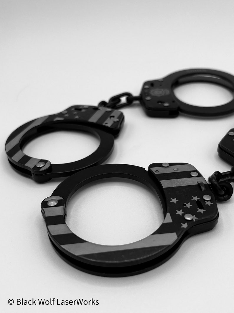 Smith & Wesson Custom Handcuffs US Flag Chained - Etsy