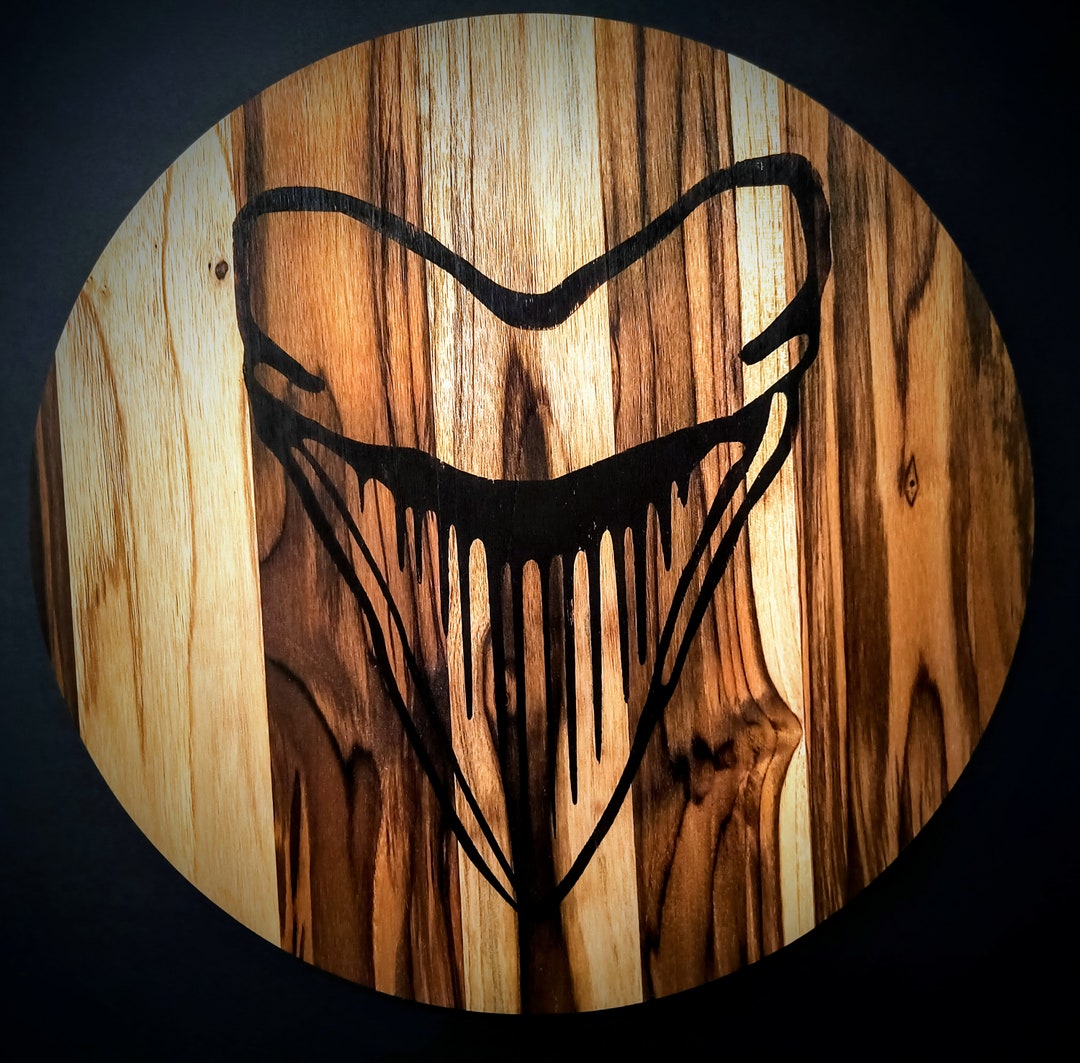 Megalodon Tooth Wood Burned Teak Wood 15" Circle Cutting Board - Etsy