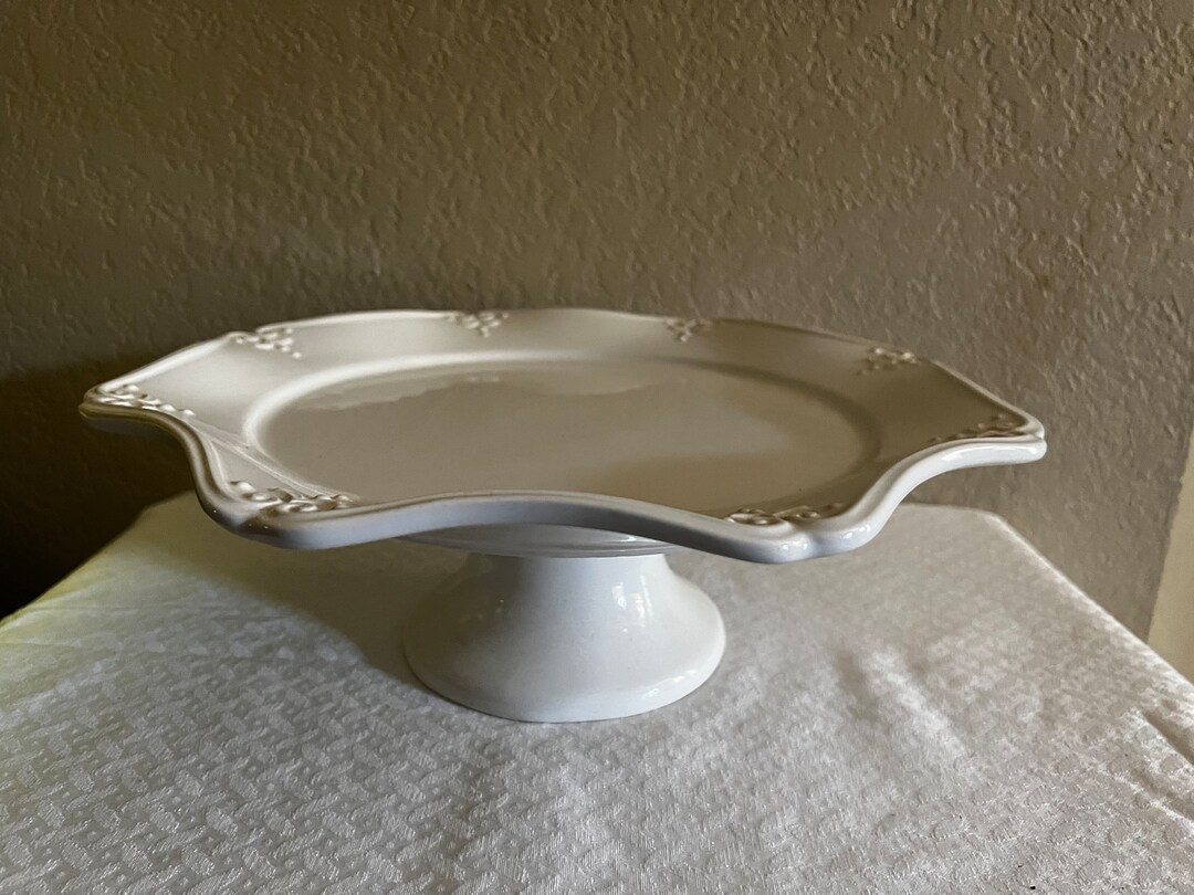 CERIART White Ceramic Cake Stand. Made in Portugal. - Etsy