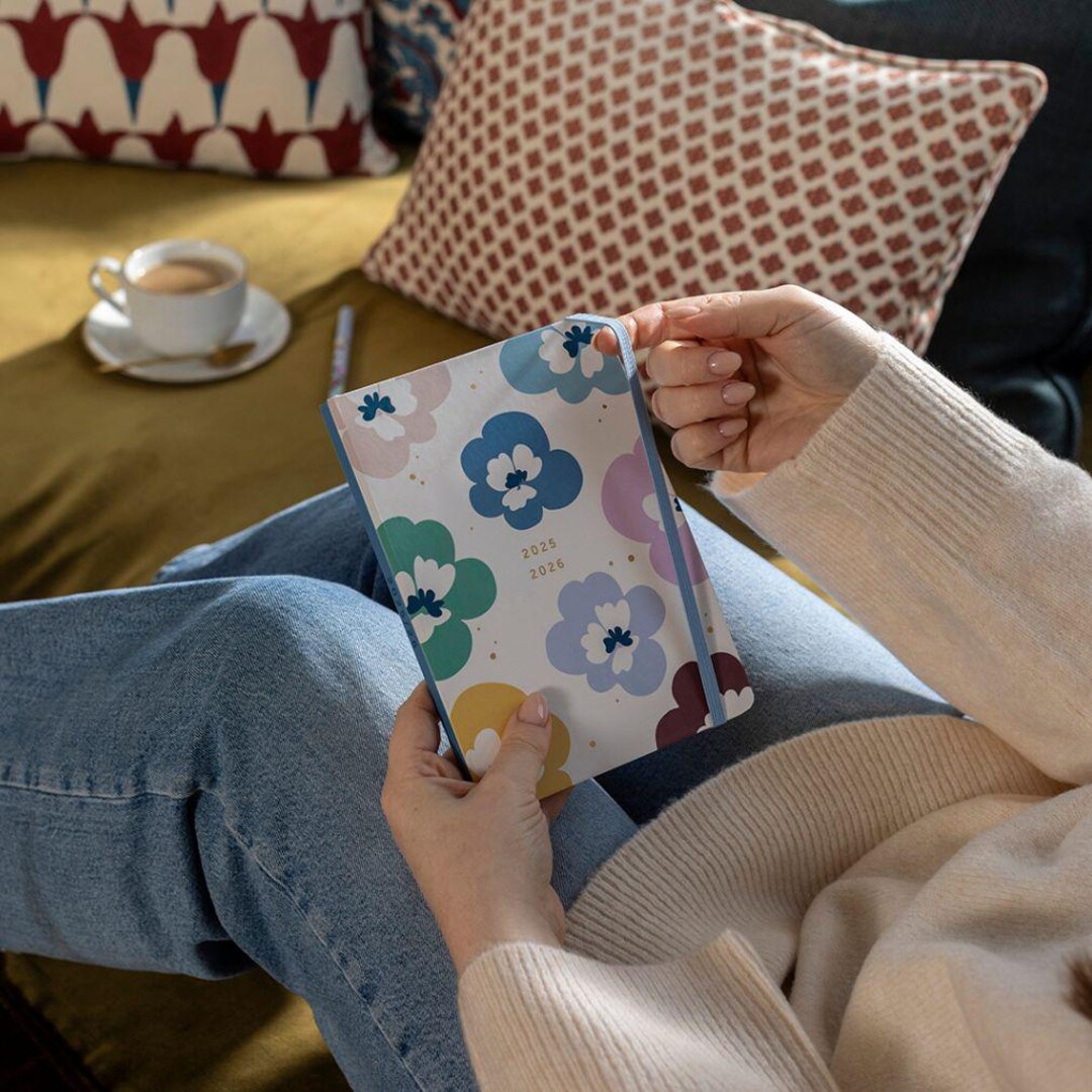 Floral Academic Diary 2025-2026: Dual Schedule Week to View - Etsy
