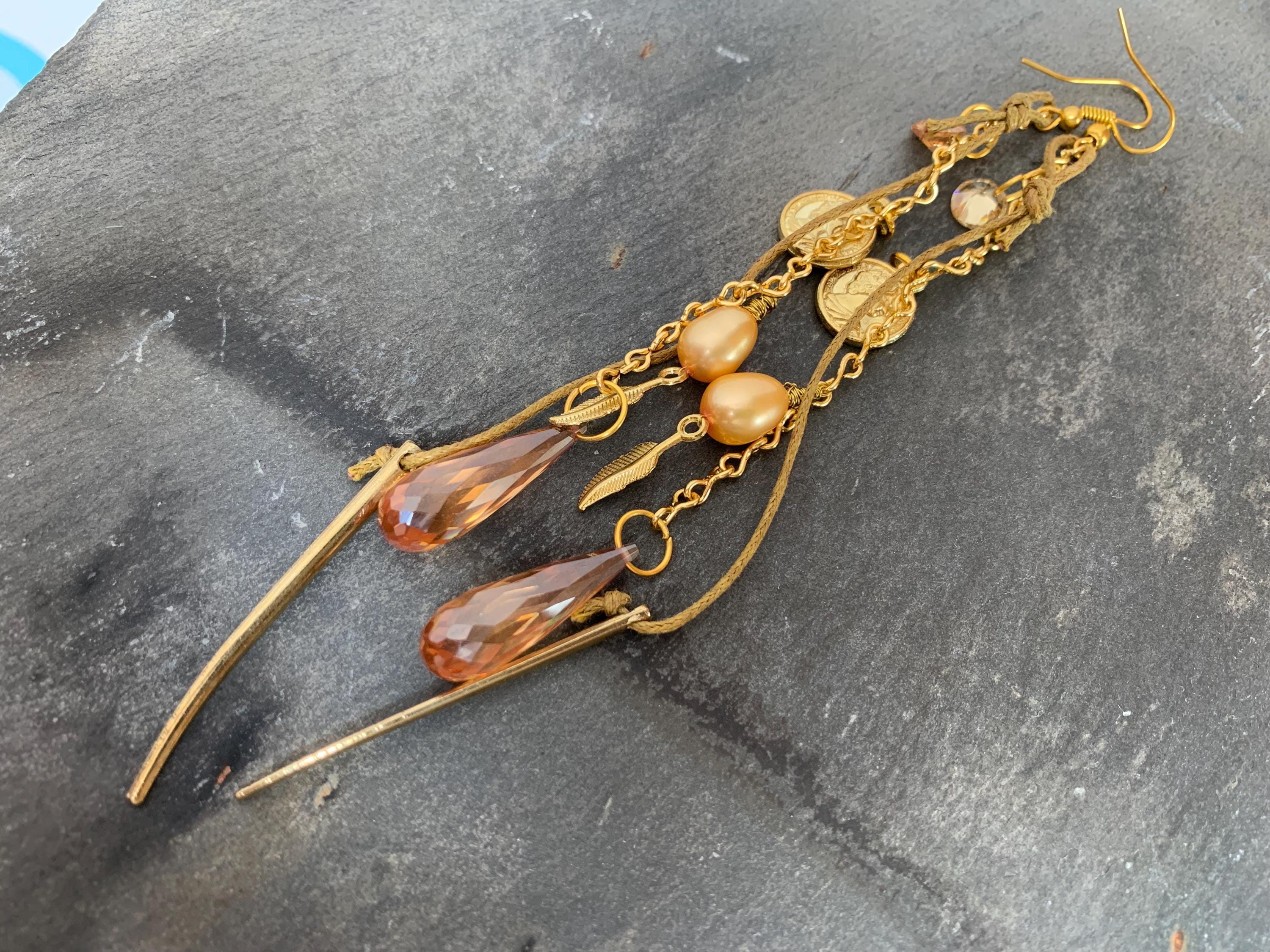 PIRATES' TREASURE Golden Sweetwater Pearls and Zircons Golden Metal ...