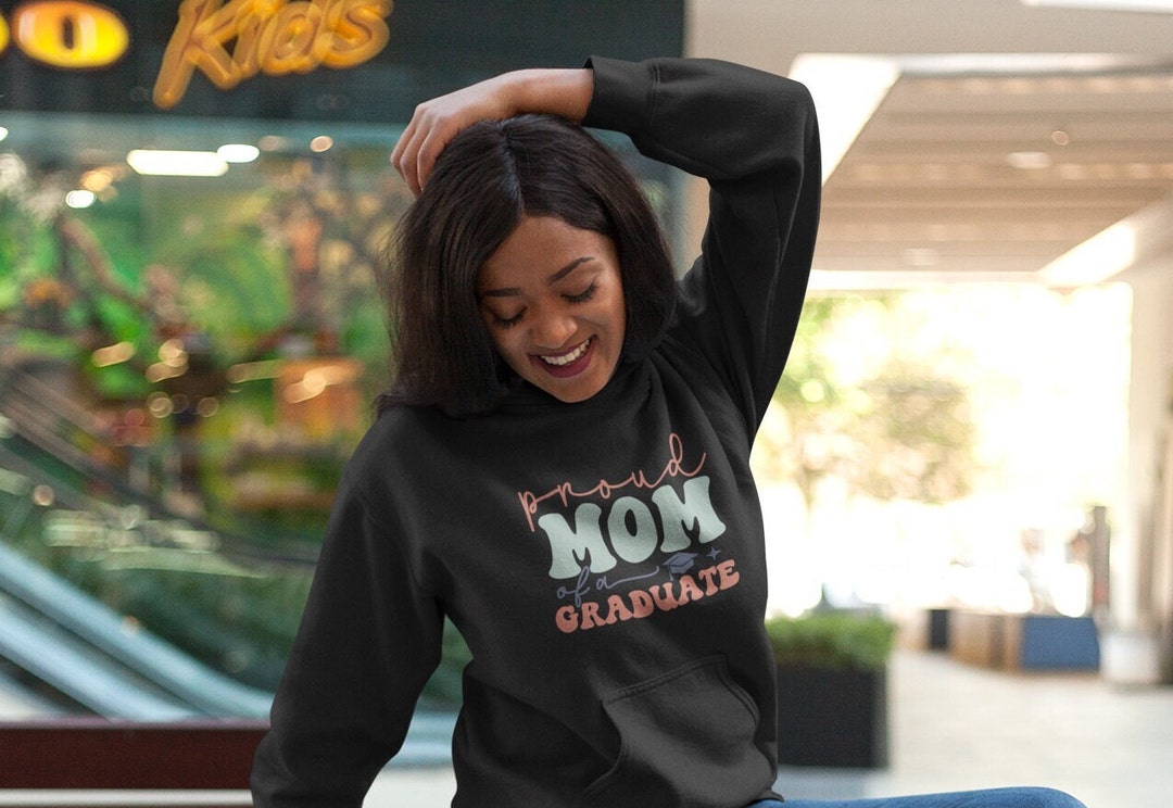 Proud Mom Class of 2024 Senior Graduation Hoodie, Graduation School ...