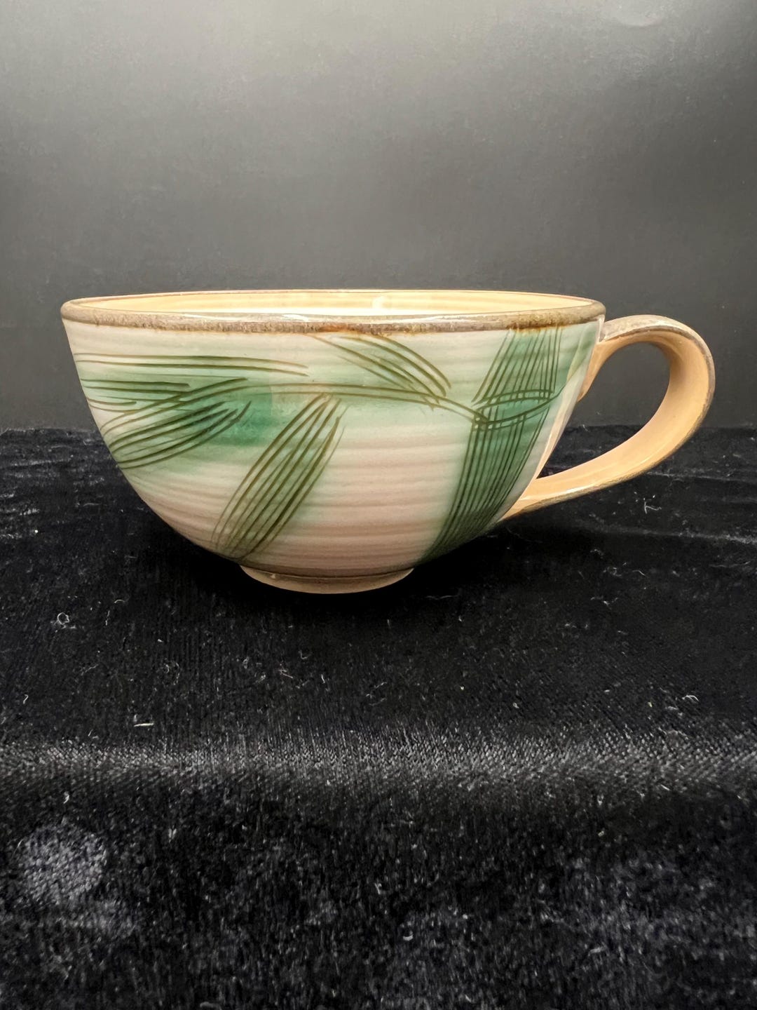 Genuine Kasuga Handcrafted by Showa. Mid-1950s Matching Teacups and ...