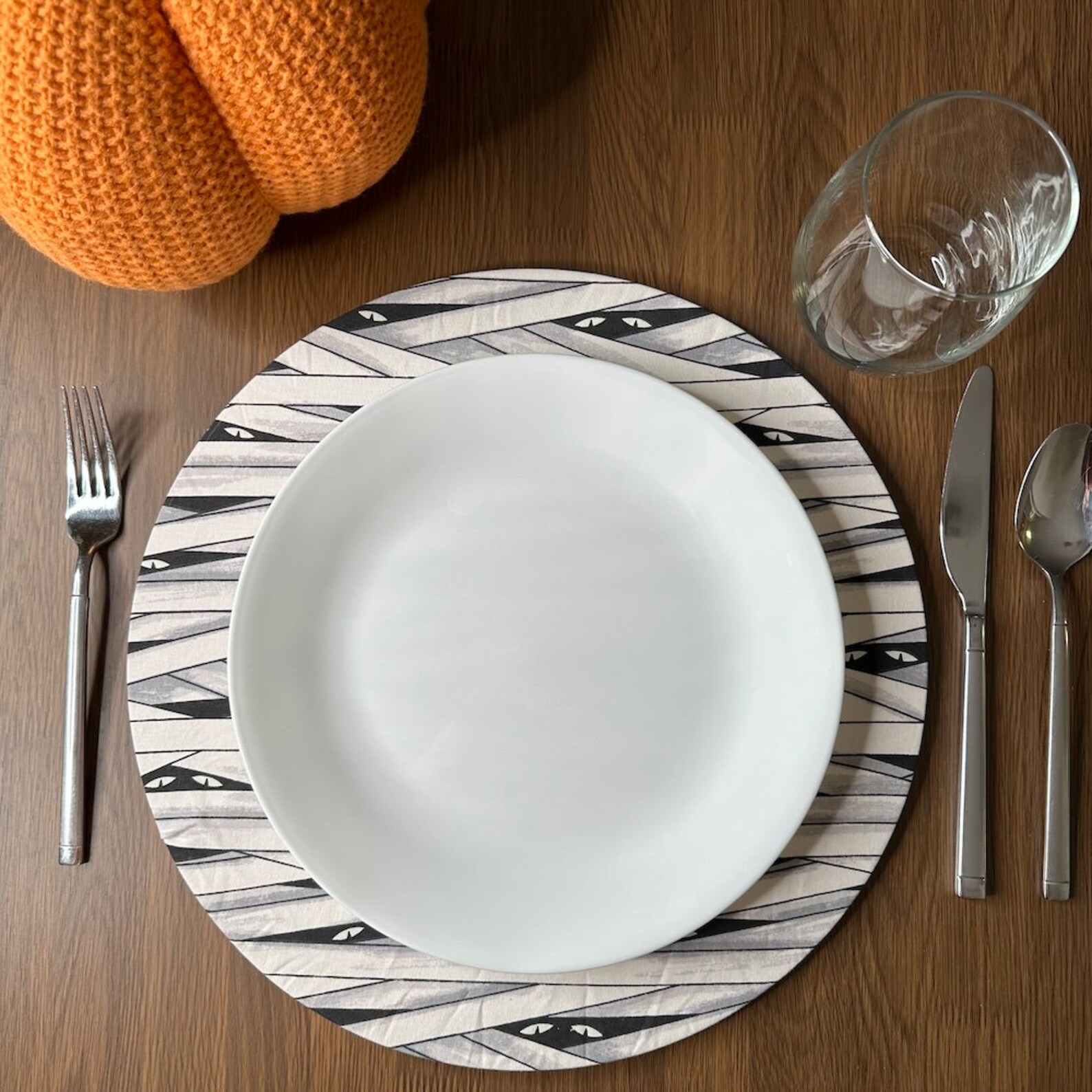 Sousplat - Charger Plates - Removable Fabric Covers - Place Mats ...