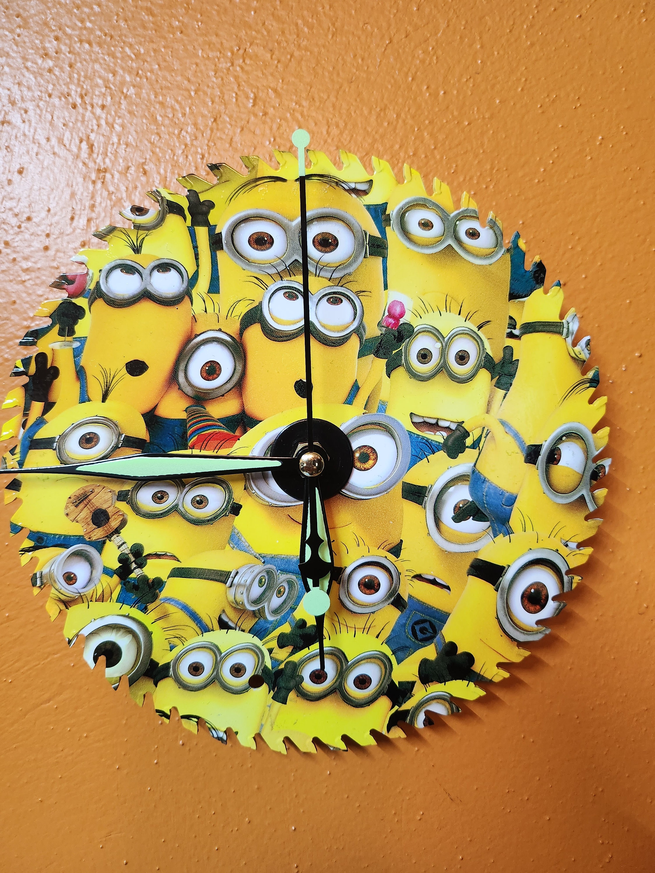 Minion Print Saw Blade Clock 7.5 Glow in the Dark Hands. - Etsy