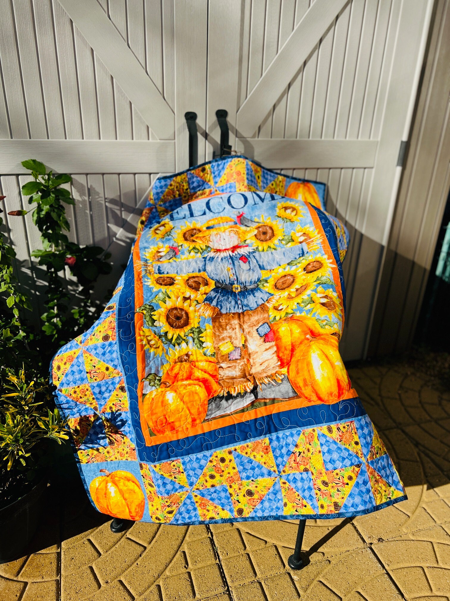 WELCOME FALL Quilt Throw 0r Lap Quilt Wall Hanging Scarecrow Pumpkins ...