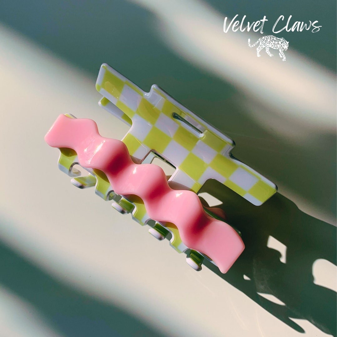 Saved by the Claw '80s-90s Pattern Hair Claw Clip With Velvet Travel ...