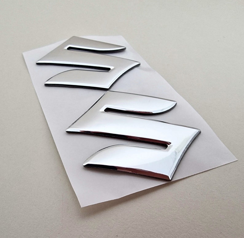 Suzuki Silver Chrome 3D Badge Logo Stickers Graphics Decals Tank Emblem ...
