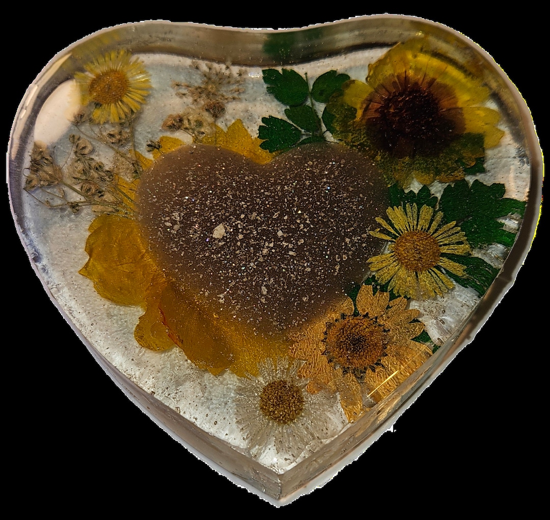 Ashes Keepsake Heart: Personalized Memorial With Flowers & Epoxy - Etsy
