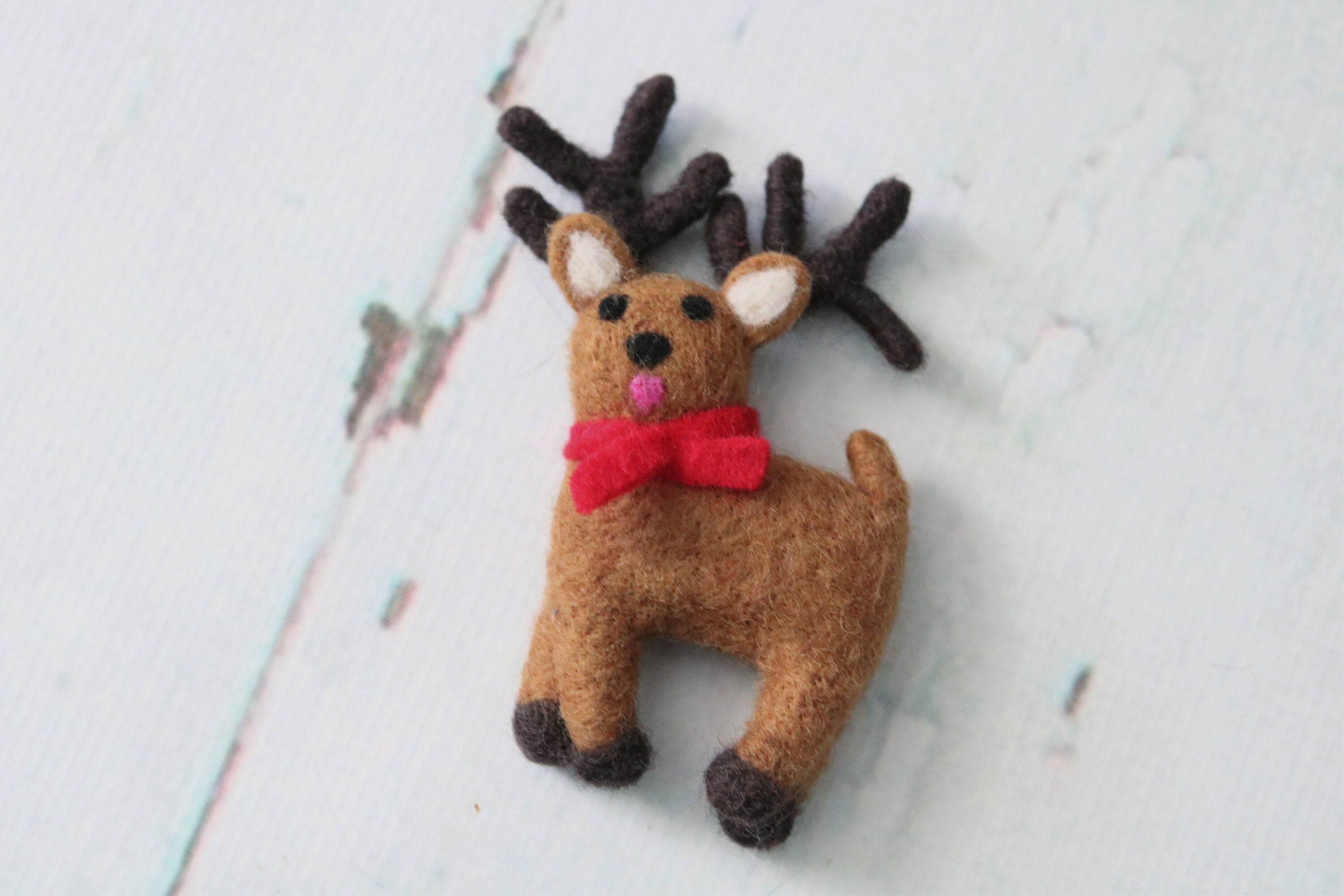 Felt Reindeer Christmas Ornament Holiday Reindeer Ornament Reindeer ...