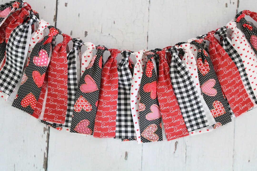 Streamer Banner Rag Tie Banner Photography Prop Valentine Banner ...