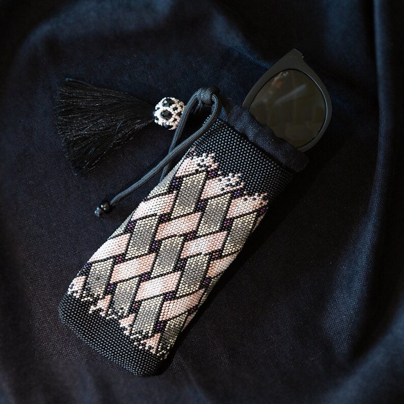 Black and Pink Beaded Glasses Case With Tassel and Velvet Linen - Etsy