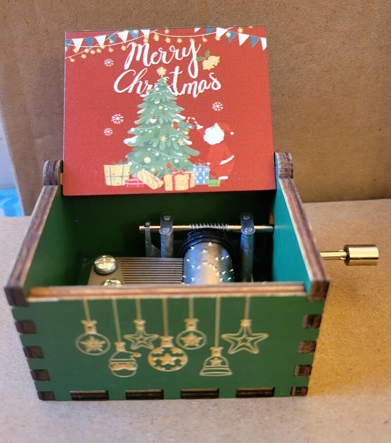 Music Boxes- Hand Crank -reindeer, Christmas Tree, Santa, Snowman ...