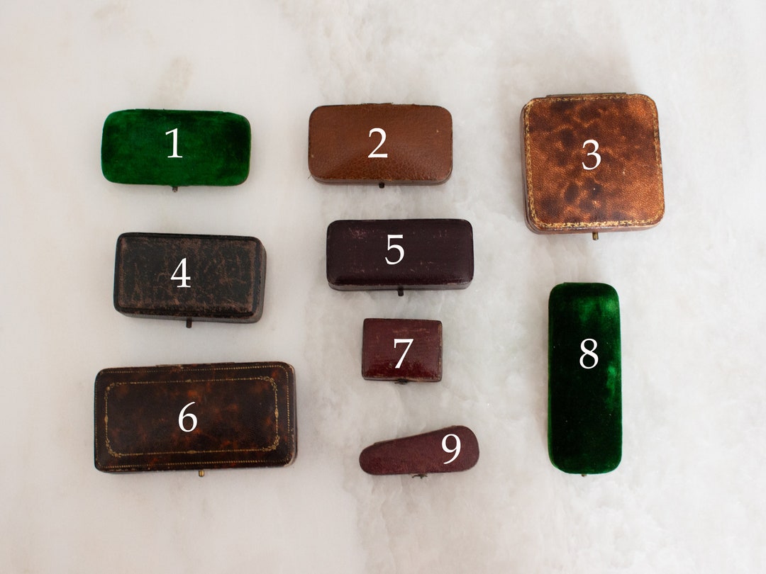 Antique Jewelry Display Boxes vintage Clamshell Ring Presentation Box ...