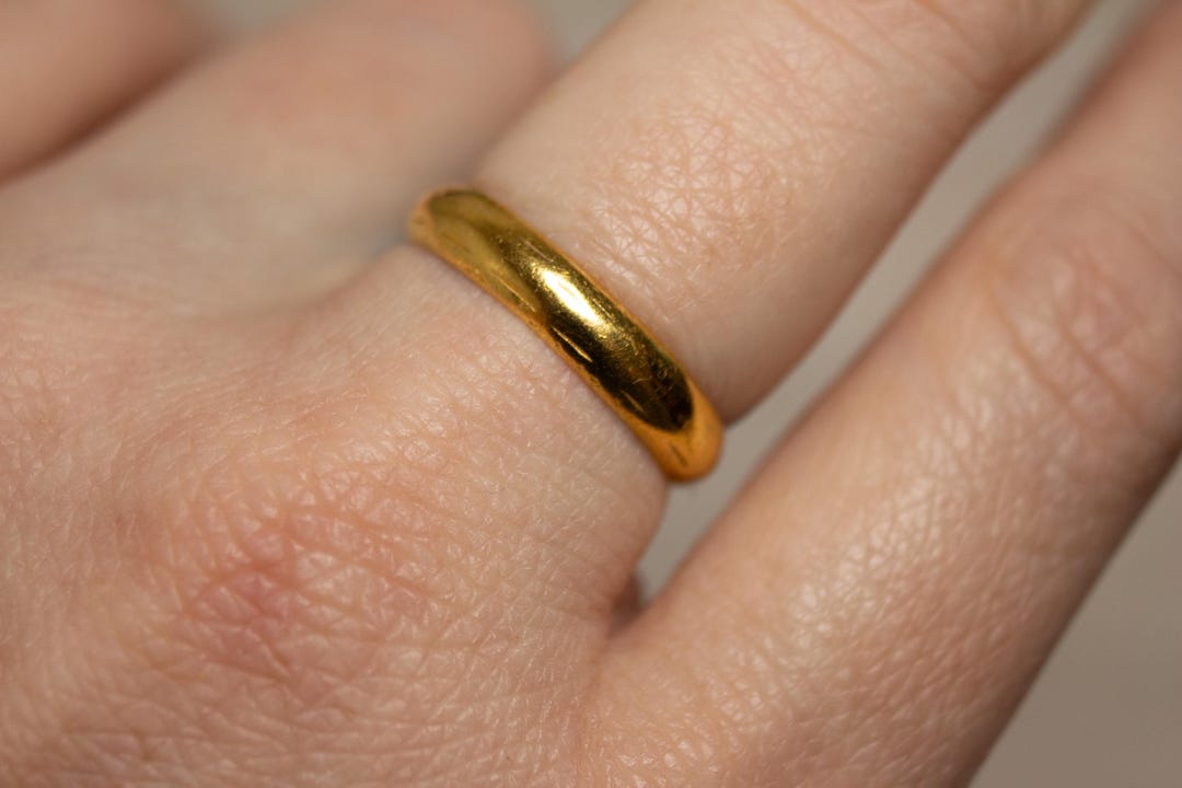 Vintage 22k Gold Wedding Band – English Hallmarks, Classic Elegance (5g ...