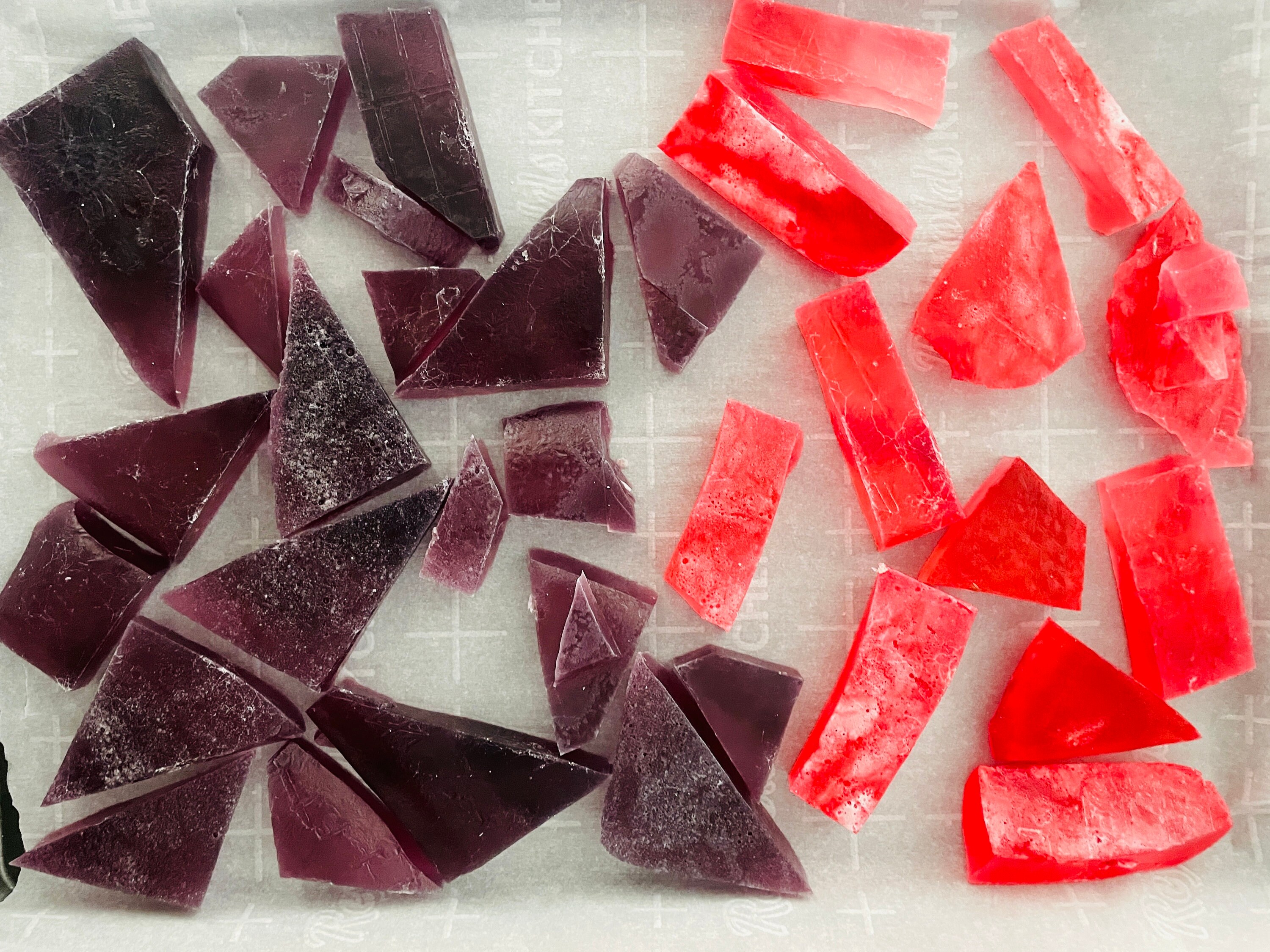 IMPERFECTS HUGE Surprise Box, Flawed Assorted Edible Gems, 1KG, Ready ...