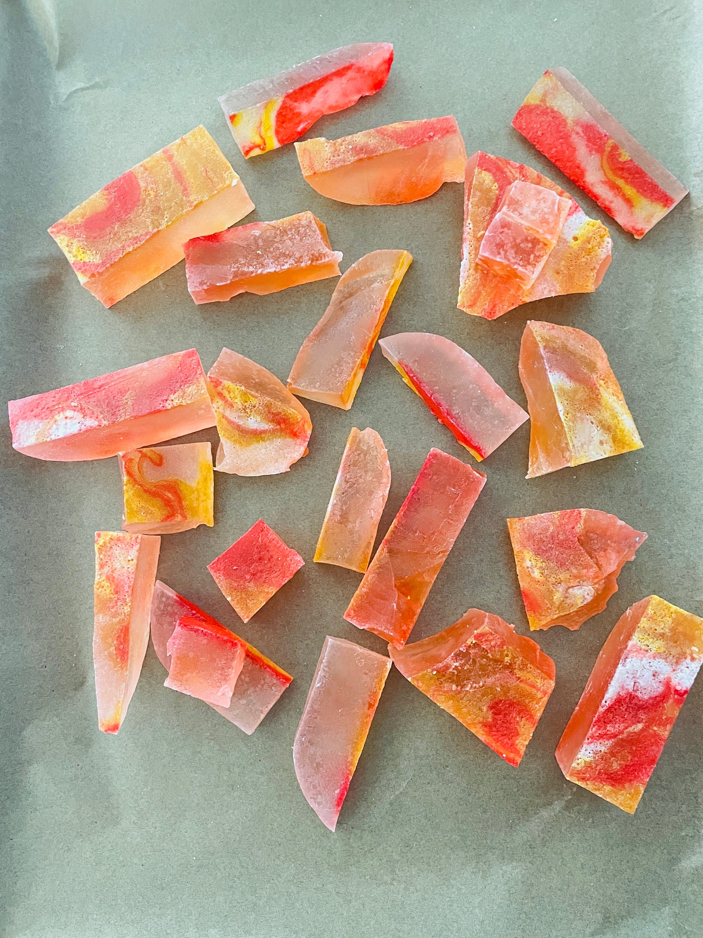 IMPERFECTS HUGE Surprise Box, Flawed Assorted Edible Gems, 1KG, Ready ...