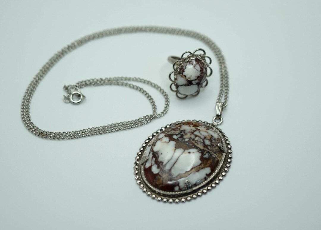 Vintage Michigan Brecciated Rhyolite With Quartzite Swirl Necklace ...