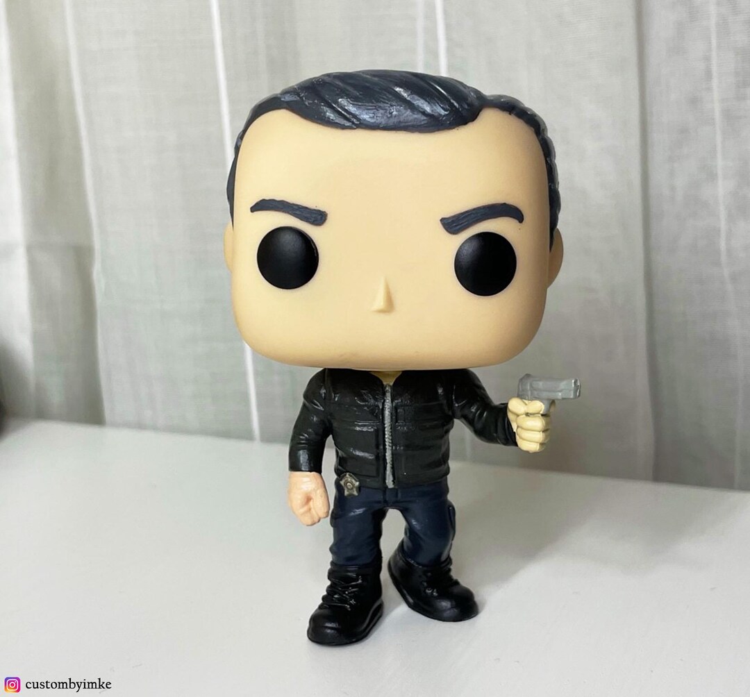 Intelligence Sergeant Hank Voight Inspired by Chicago PD - One Chicago ...