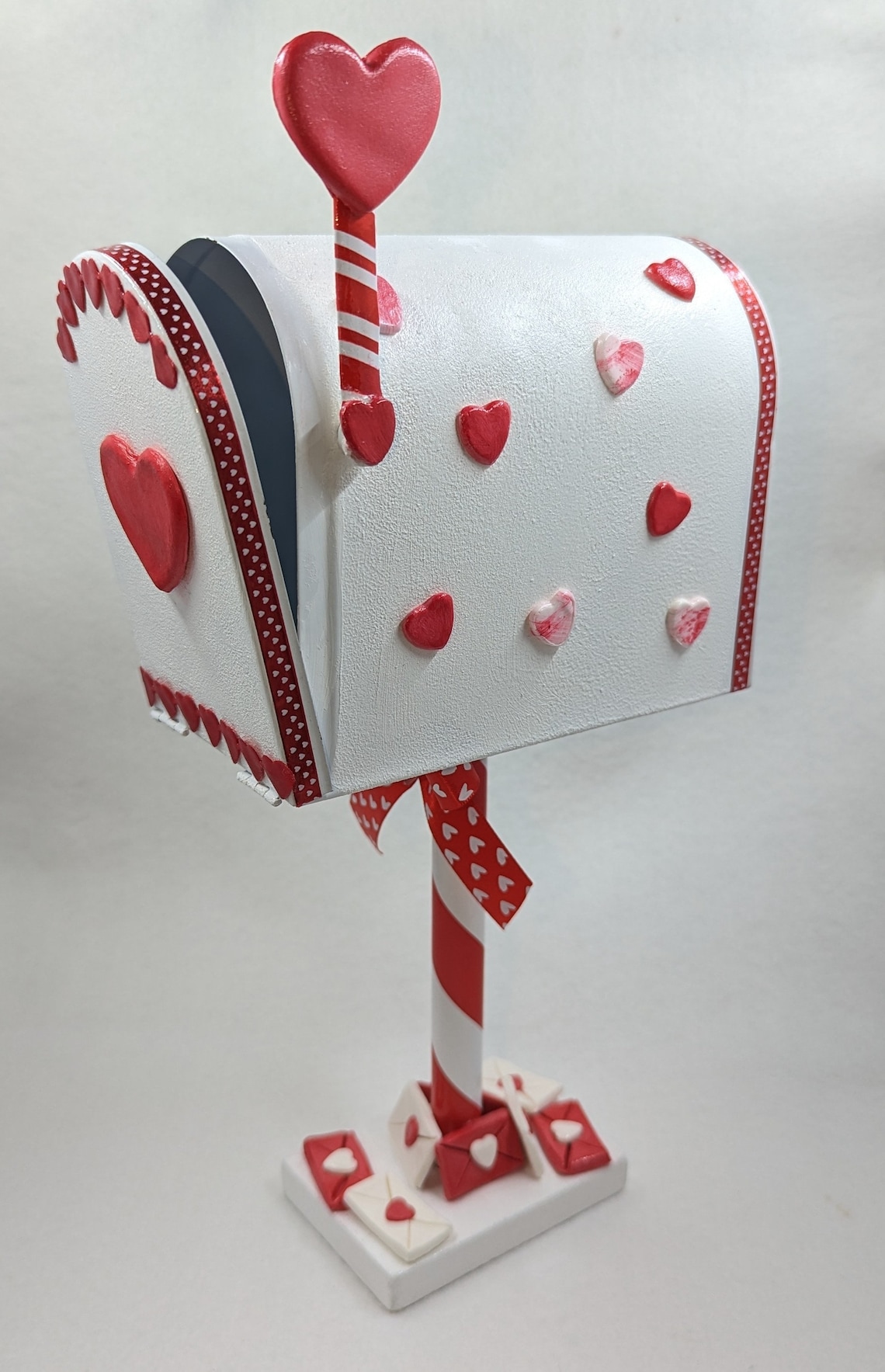 Adorable Valentine Mailbox With Red and White Hearts and Mail Pieces ...