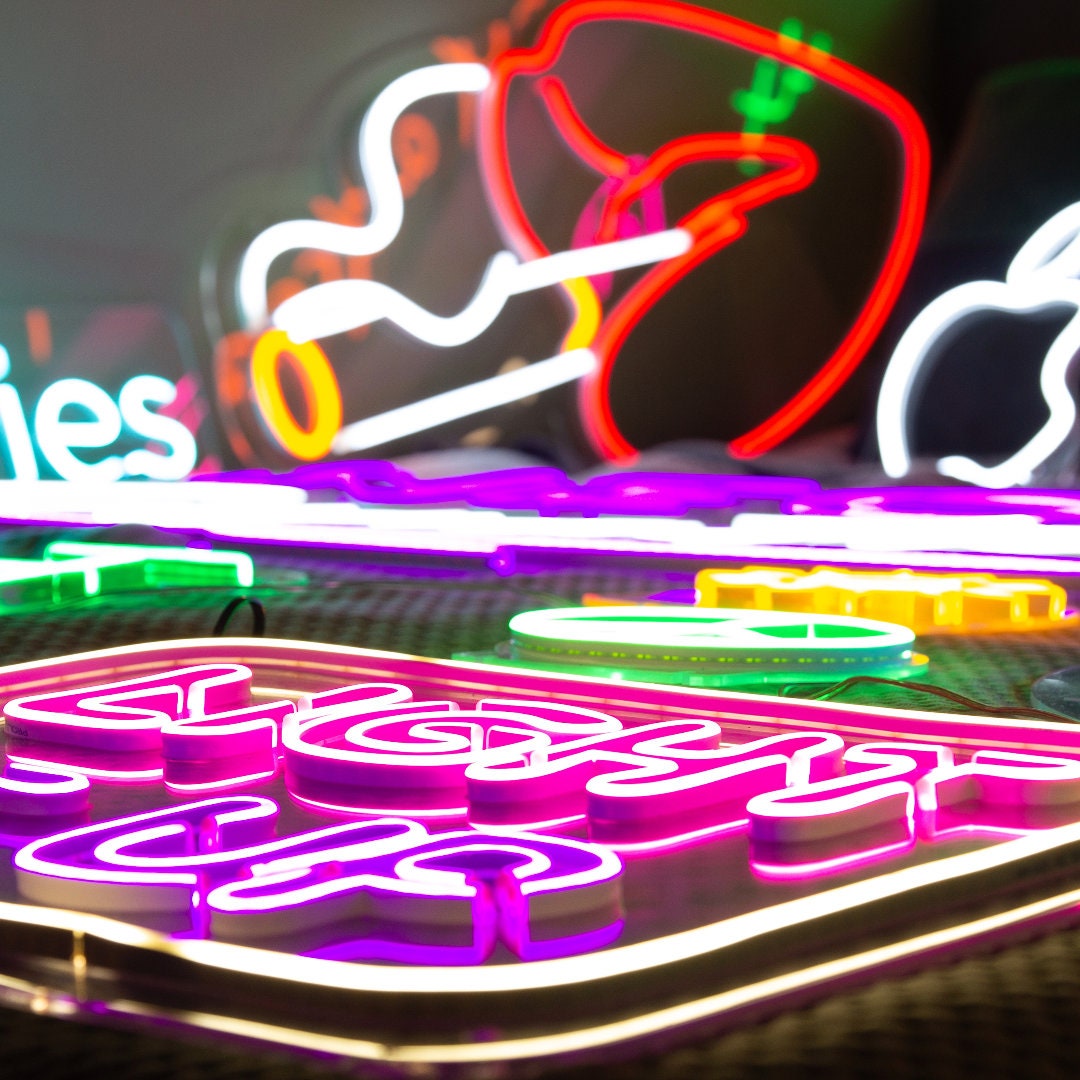 Enseigne au néon personnalisée, Cadeaux personnalisés, Plaque en bois ...