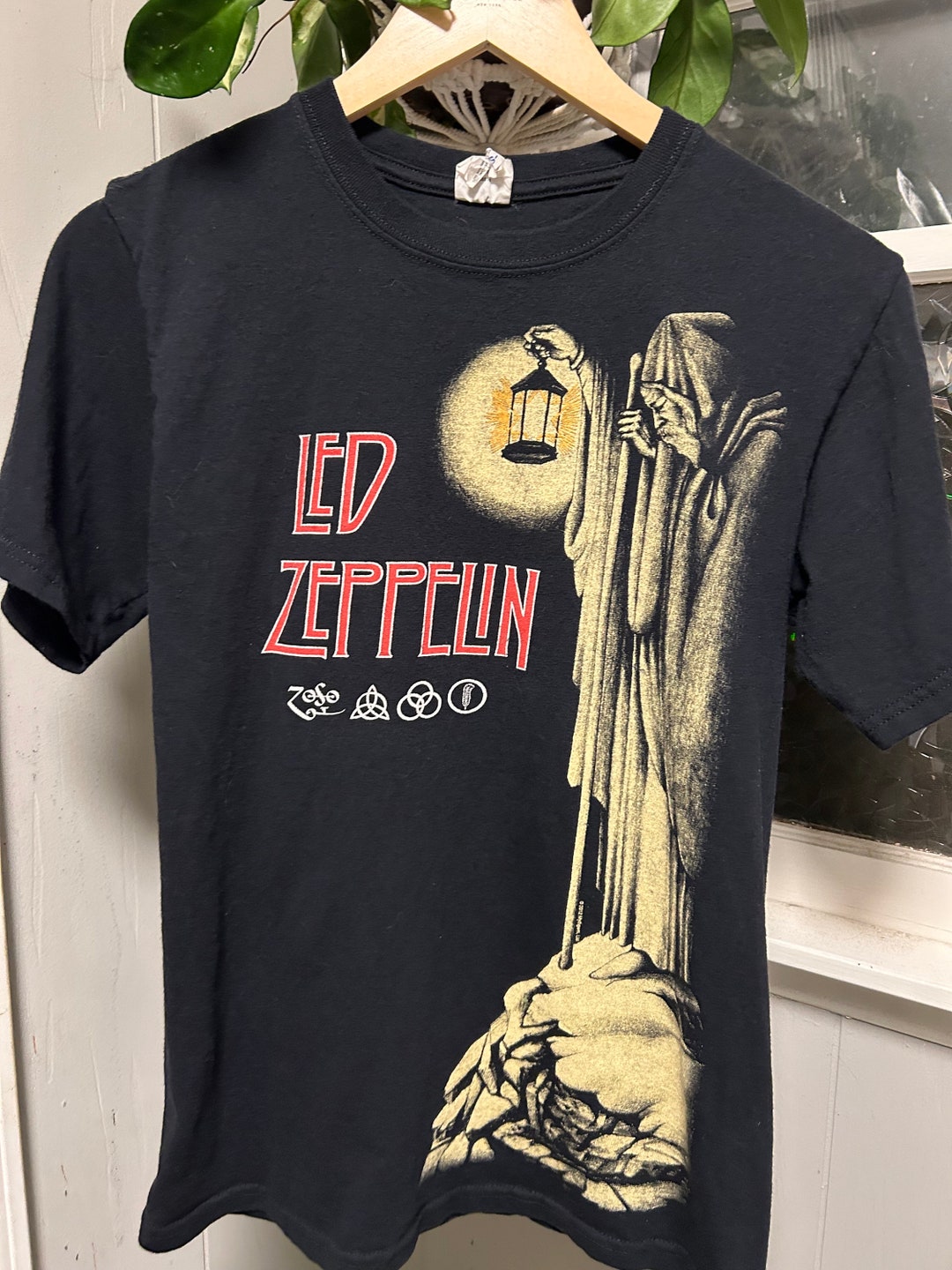 Led Zeppelin - Stairway to Heaven Vintage 2012 Print Shirt - Size Small ...