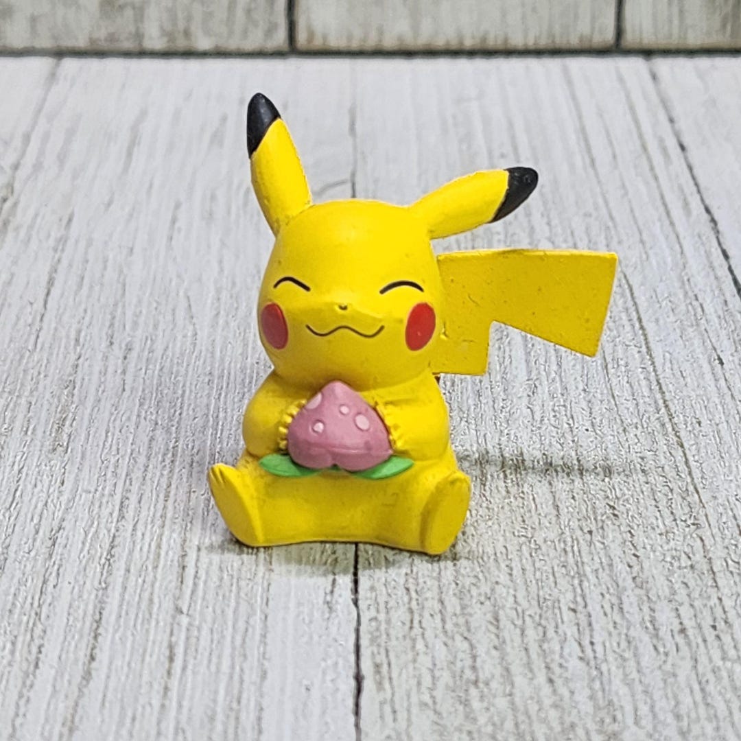 Pokemon Pikachu Holding Pecha Berry Mini Figure Nintendo T-arts - Etsy