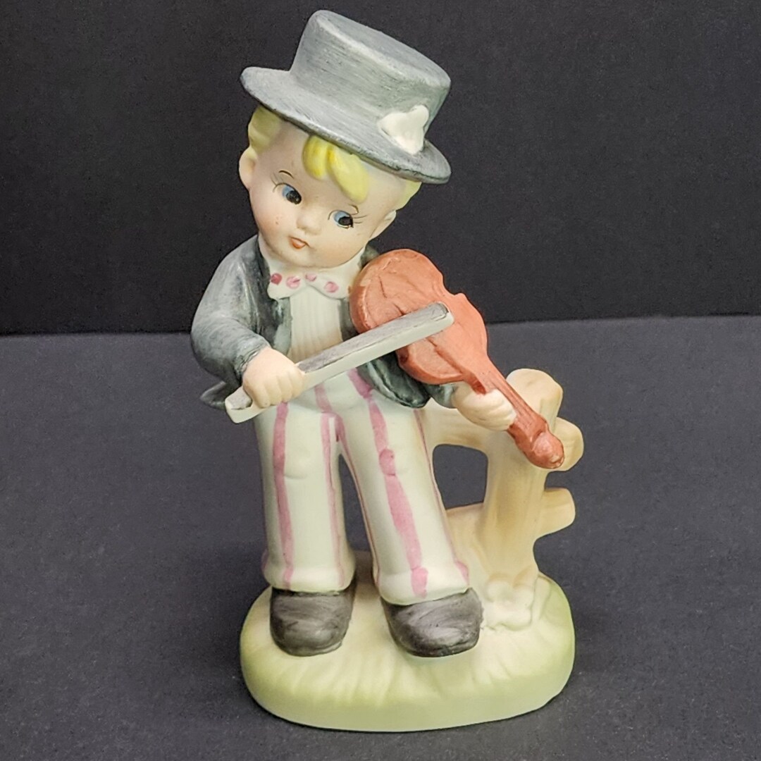 Vintage Goebel Hummel Little Fiddler Figurine Boy Playing Fiddle Violin ...
