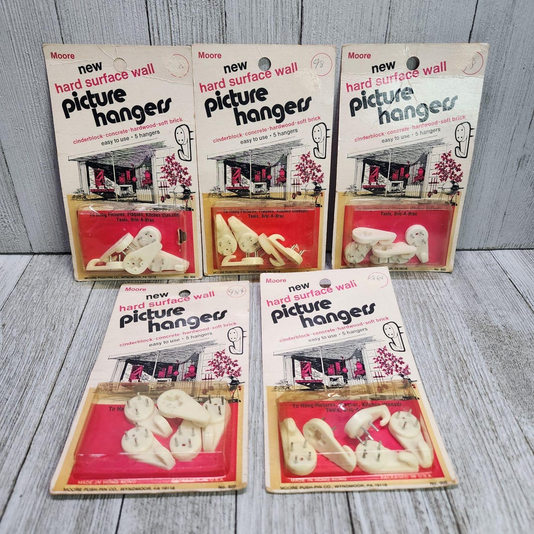 Vintage Moore Pictures Wall Hangers - 5 Pack - MINT! - Etsy