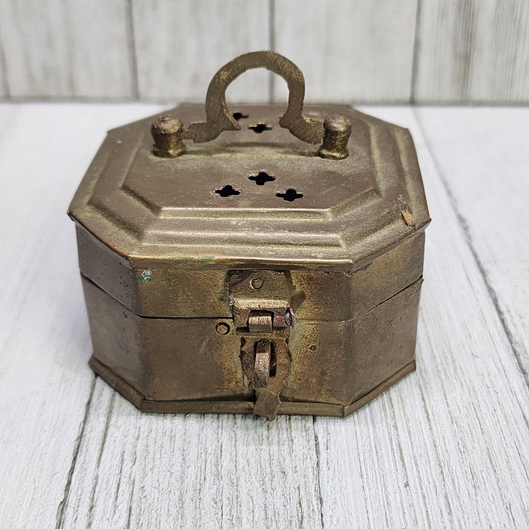 Vintage Pierced Solid Brass Octagon Cricket Trinket Box Potpourri ...