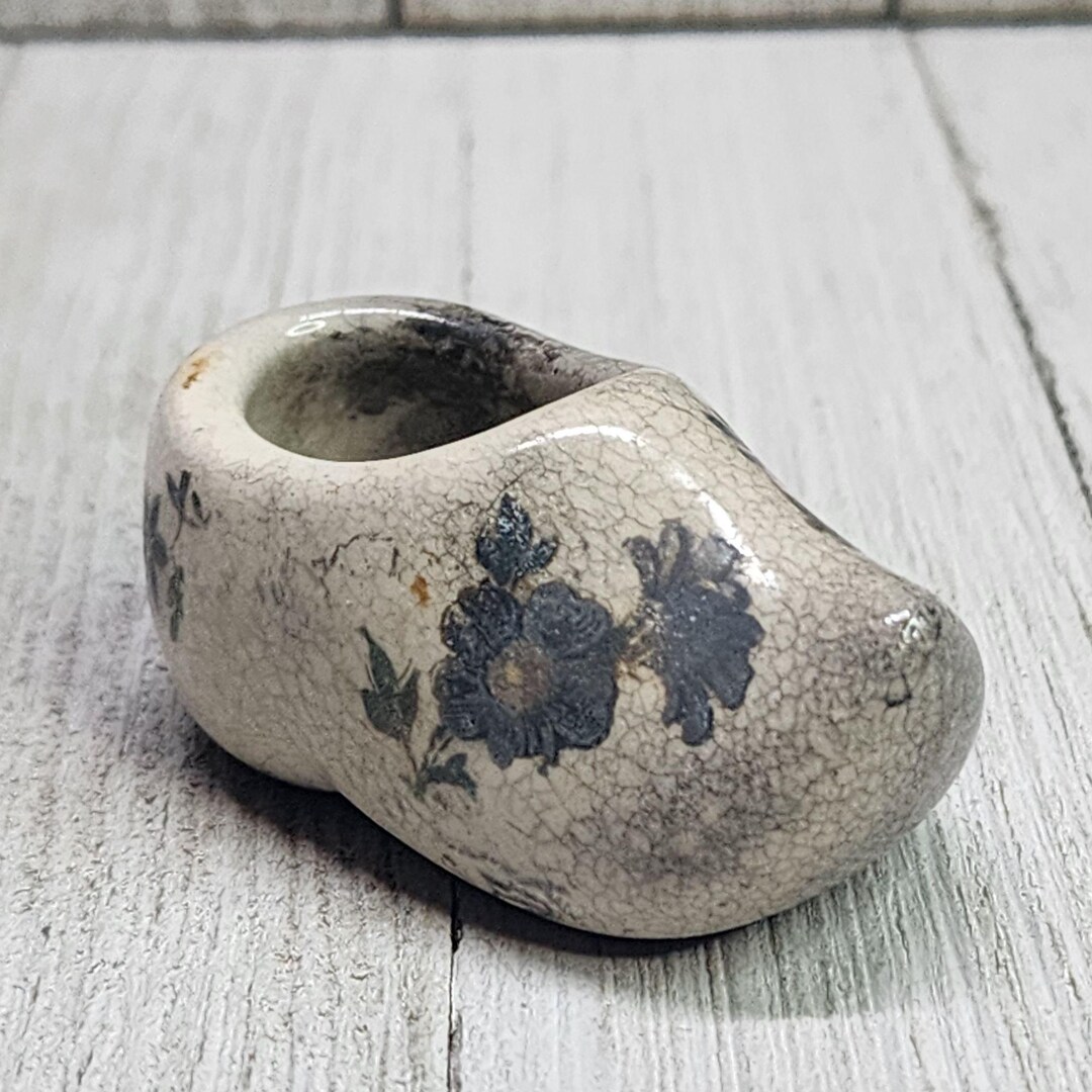 Vintage Miniature Porcelain Clog Shoe Figurine Hand Painted Glazed 2 ...
