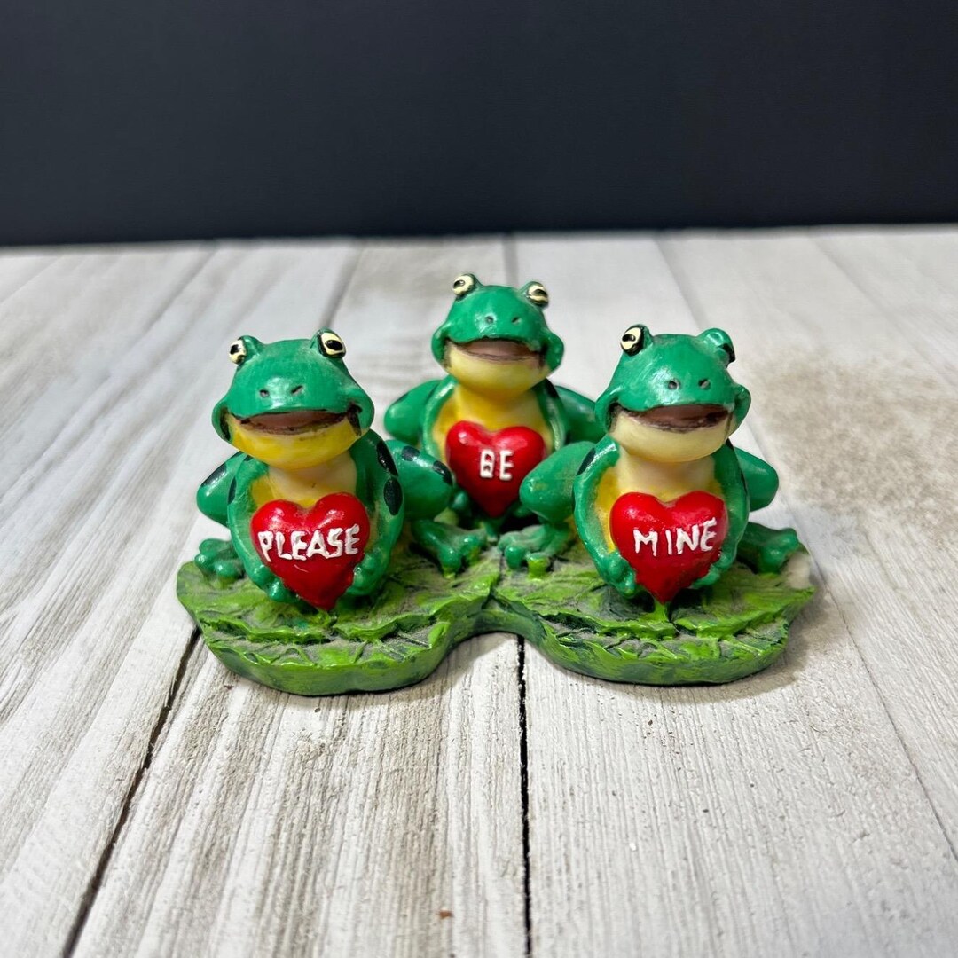 Vintage Three Frogs " Please Be Mine " Figurine Valentine's Gift Decor ...