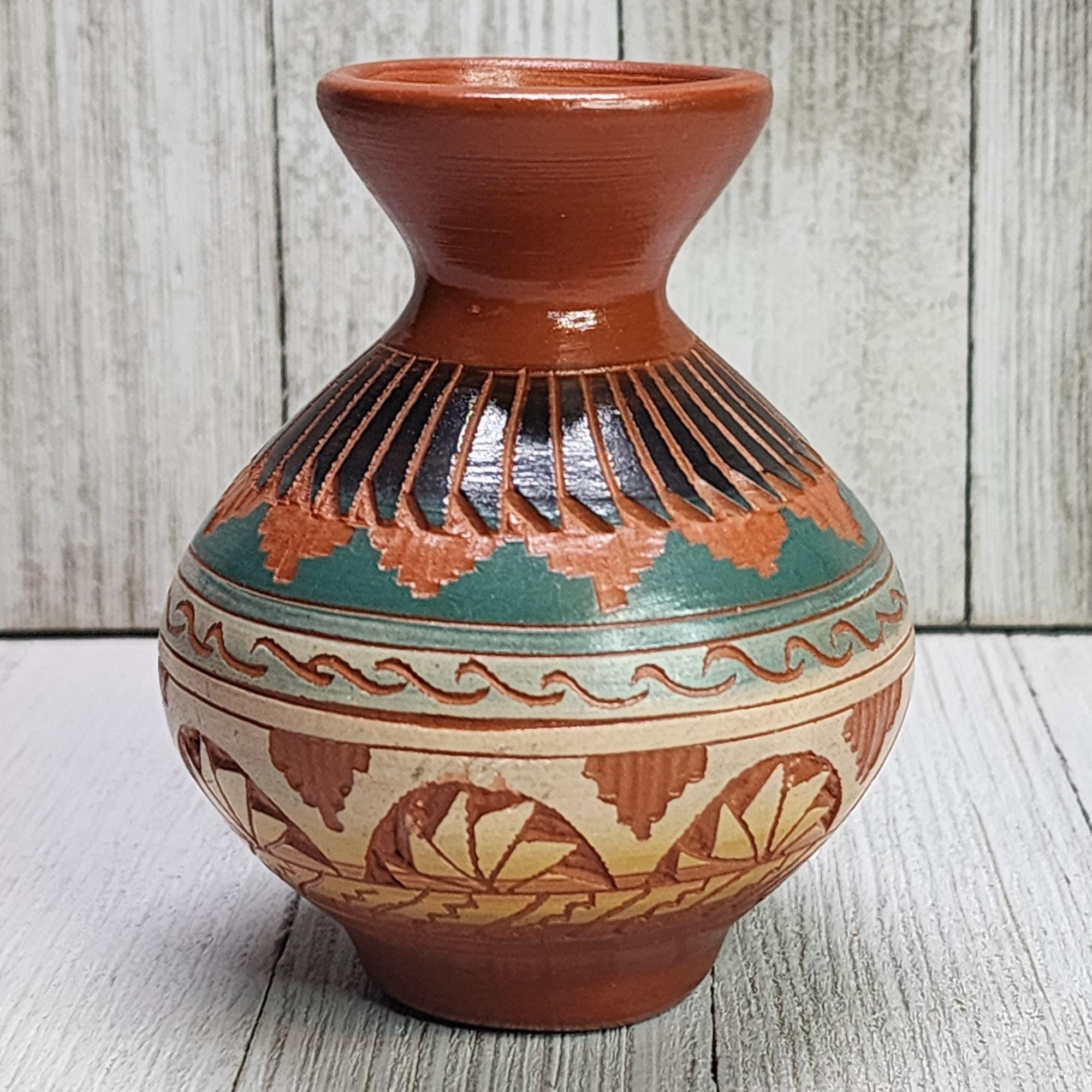 Vintage Miniature Native American Pottery Traditional Vase Pot 4'' Tall ...