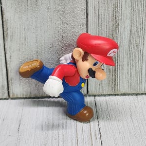 Nintendo Super Mario Mini Action Figure by Jakks Specific Collectibles ...