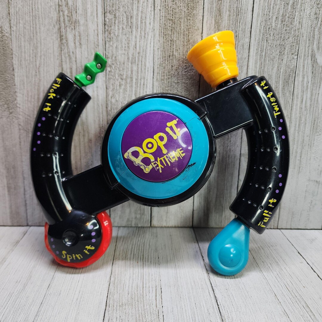 Vintage Bop It Extreme Electronic Handheld Game Toy 1998 Hasbro ...