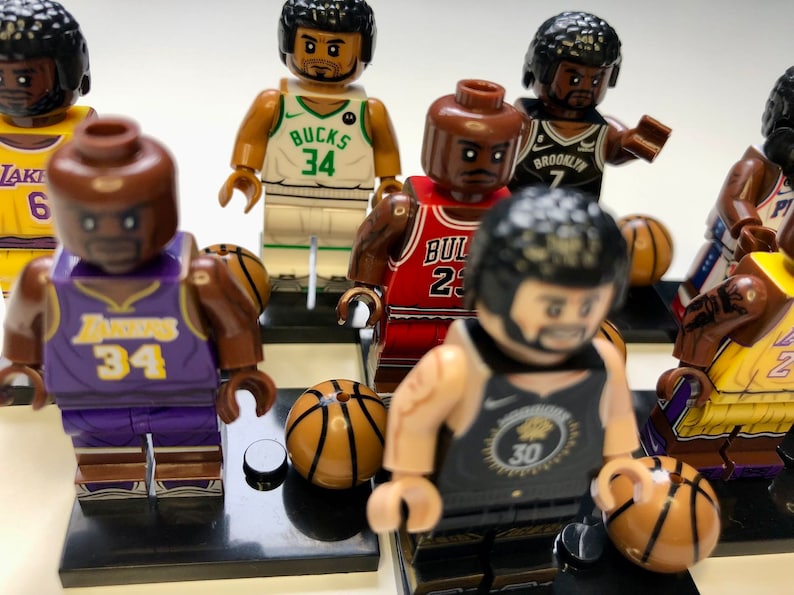 8 Custom Basketball Player Mini Figures With Basketballs free 50 Pieces ...