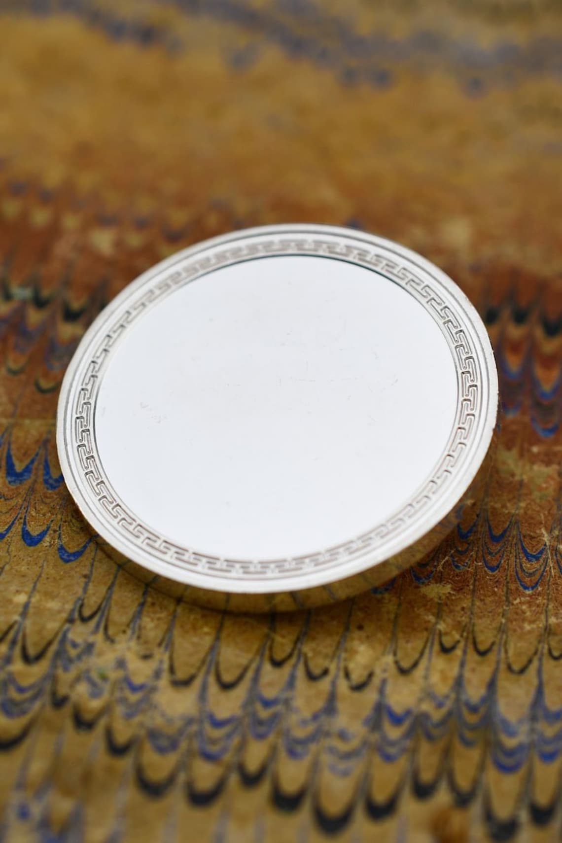 Coin of Mirrors - Dnd / RPG 5e DM Roleplay Coin for Tabletop / LARP - Etsy