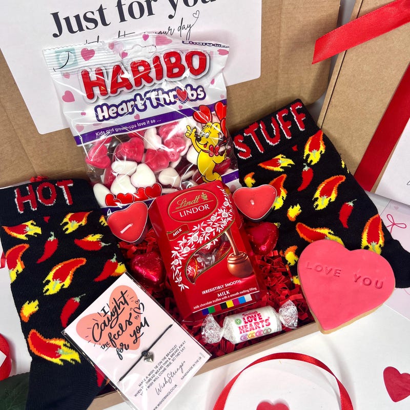 Mens Valentines Gift - 60+ Gift Ideas for 2025