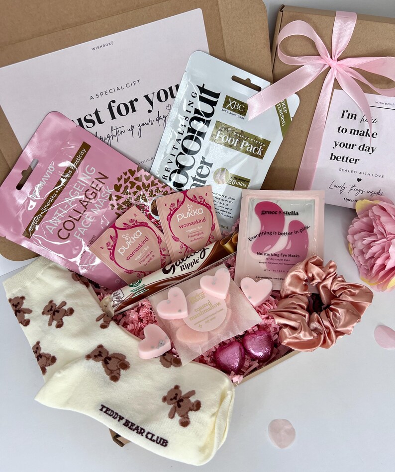 Christmas Pamper Gift for Her, Cosy Night in Pamper Hamper, Pamper Box ...