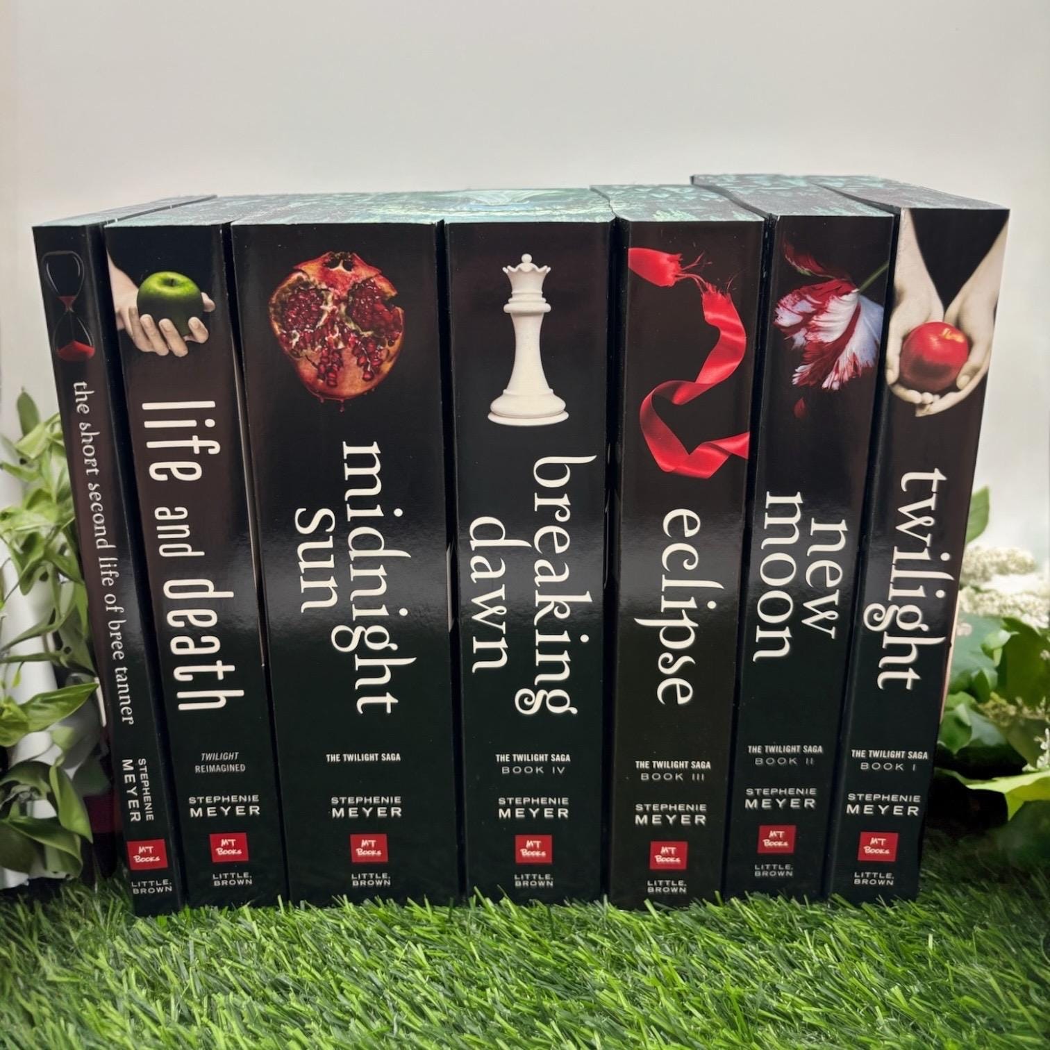 Complete Twilight Set by Stephanie Meyer – Special Edition Paperback ...