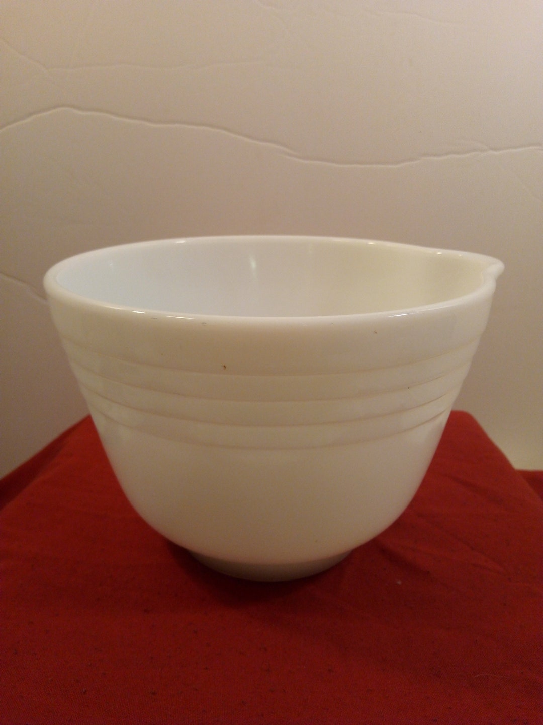 Vintage Pyrex Hamilton Beach White Milk Glass Mixing Bowl With Pour ...