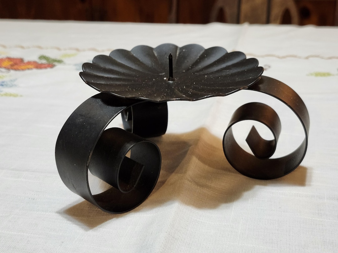 Matte Black Metal Pillar Candle Stand 3-legged Scroll Design Spike ...