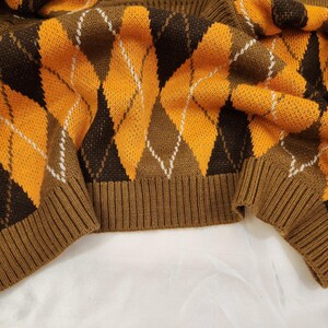 Vintage Men's Old Skool Urban Wear Argyle/ Diamond Design V-neck ...