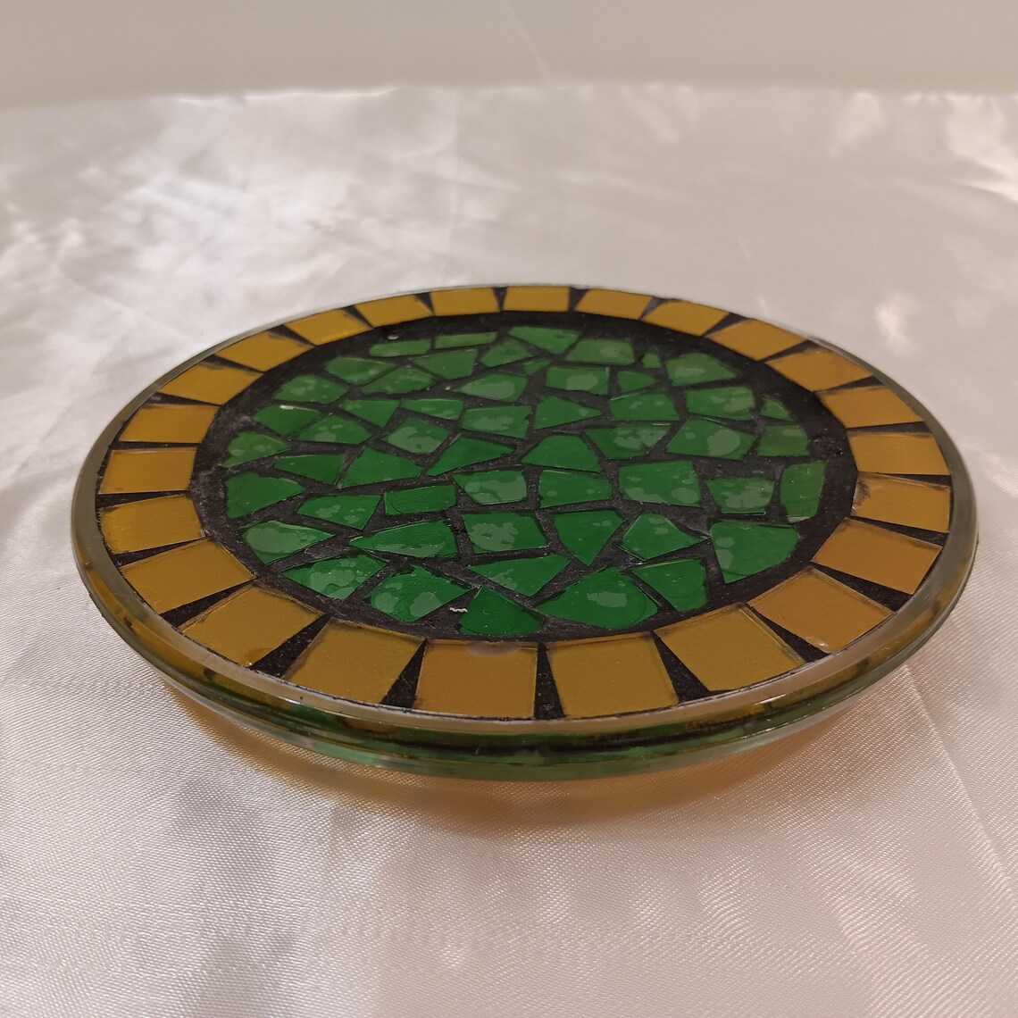 Vintage Green & Gold Mosaic Footed Glass Trivet Hot Plate Kitchen Decor ...