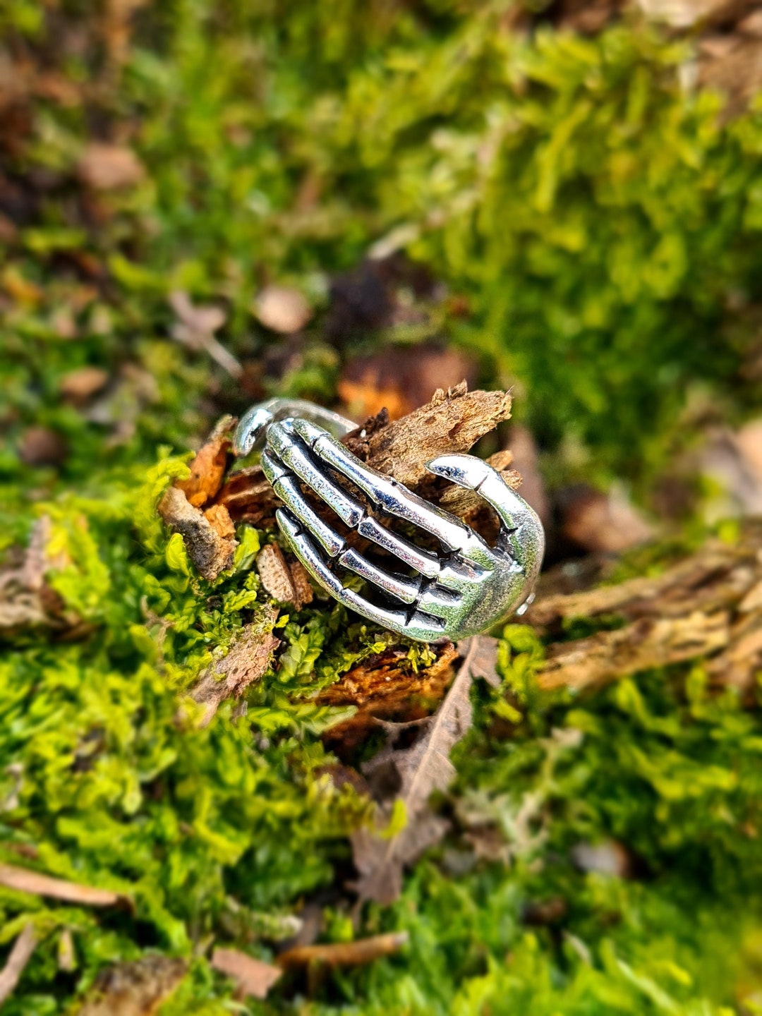 Skeleton Hand Adjustable Ring Silver Goth Emo Punk Anatomical Unisex ...